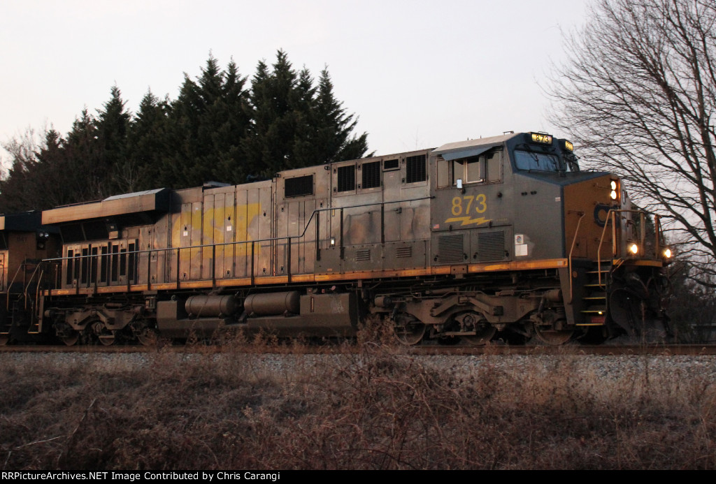 CSXT 873 on Q438-27